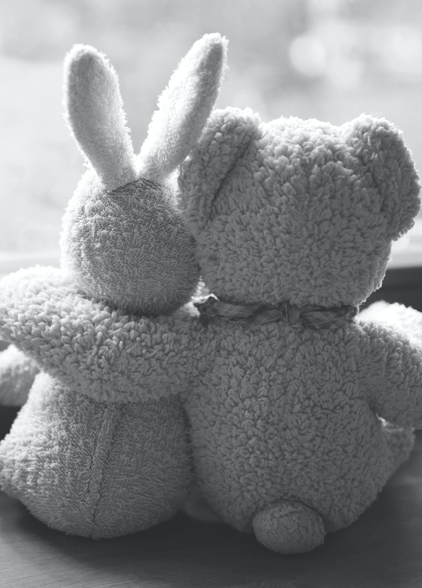 Personalised Classic Hug Teddies Card – Hallmark